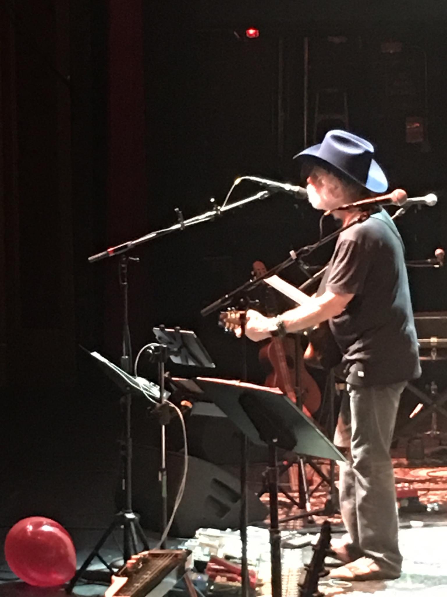 Weir Turns 69 With Thousands Of Thrilled Fans! | Grateful Dean